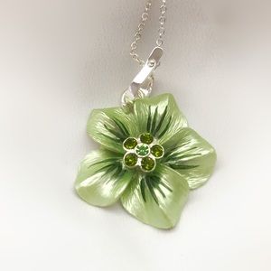 Jewelry | Green Rhinestone Flower Pendant Necklace 18 | Poshmark